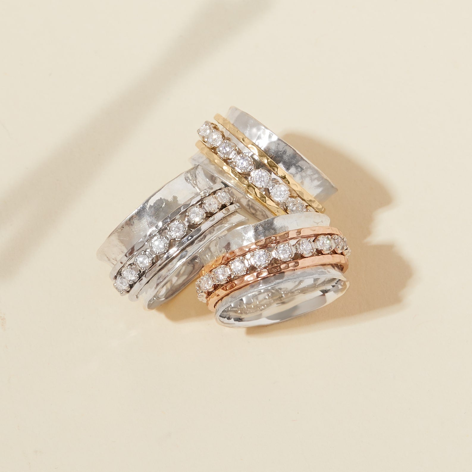 Aria Spinner Ring – Ideaure